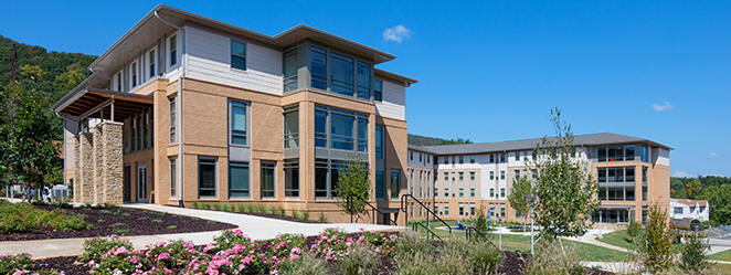 Why Live On Campus? - Dalton State