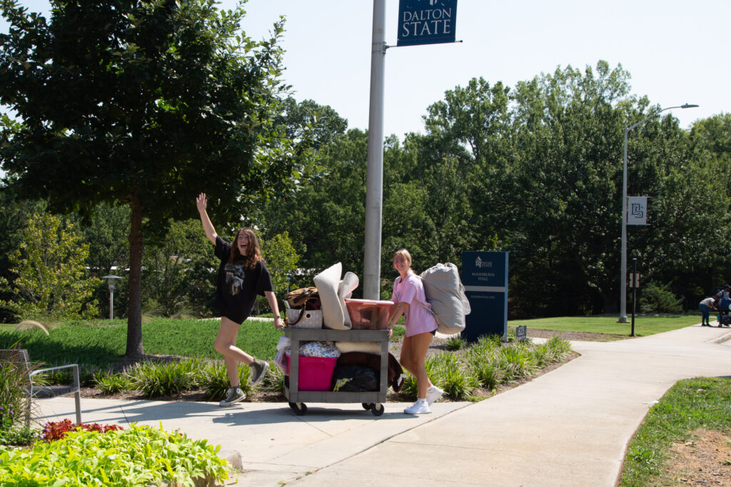 Dalton State College’s move-in day welcomes new and returning students ...